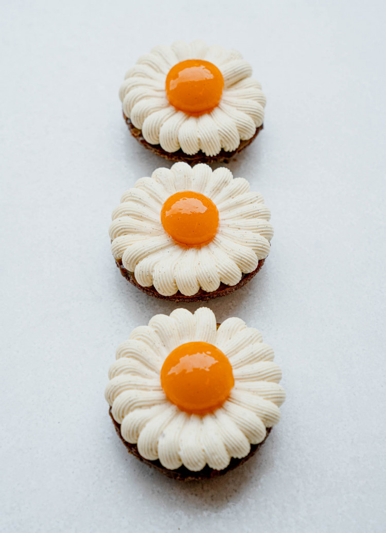 Mango Vanilla Flower