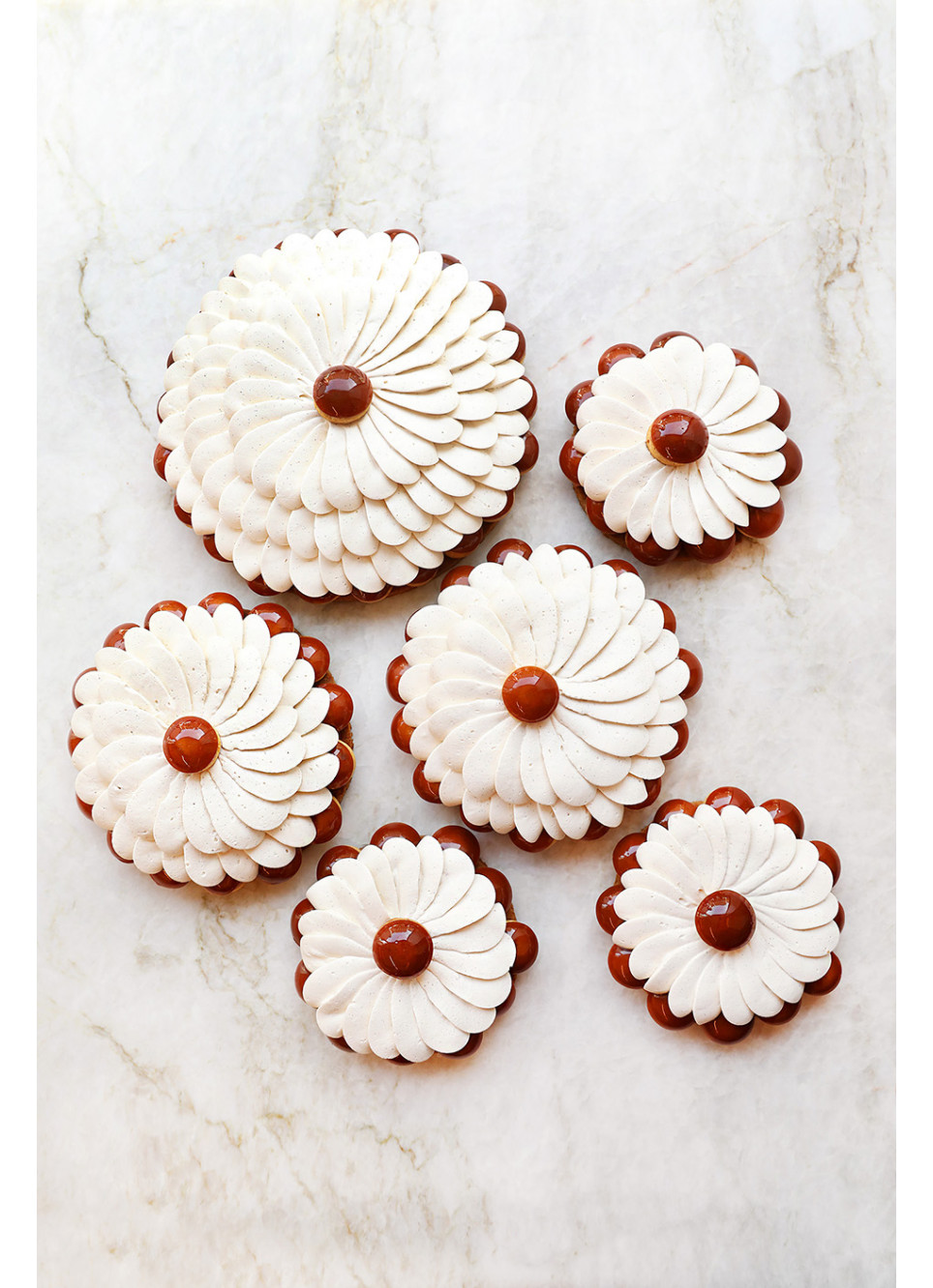 Vanilla Caramel Saint-Honore Flower