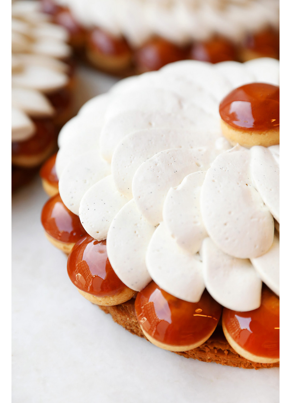 Vanilla Caramel Saint-Honore Flower