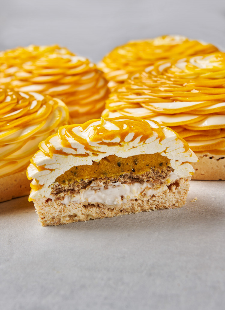 Coconut-Passion Fruit Pavlova